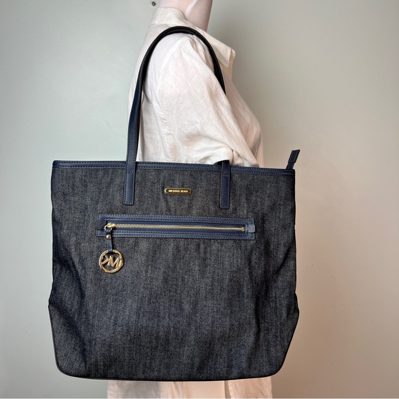 Michael Kors | Bags | Michael Kors Denim Blue Jet Set Travel Tote W ...